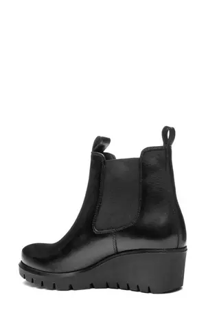 ARA Cascade Chelsea Boot - Black Smooth Leather