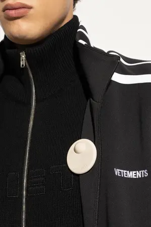 Vetements Logo Brooch - Beige