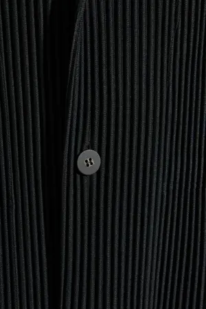 Issey Miyake Pleated Coat - Black
