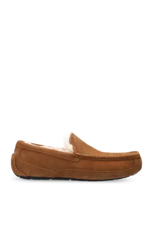 UGG M Ascot Suede Moccasins With Shearling Lining - Brown