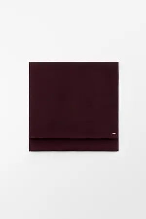 Arakii Knitted Scarf - Burgundy