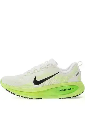 Nike Vomero 18 Sneakers