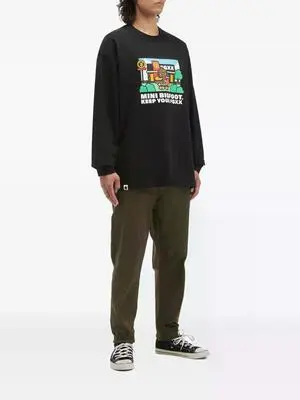 FINGERCROXX Graphic Long-sleeve Top