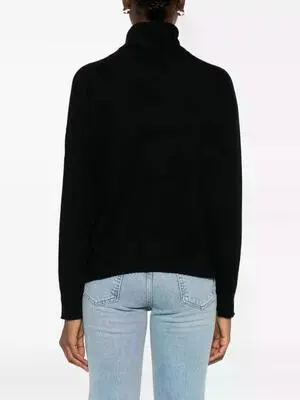 GOTHA Turtleneck Long-sleeve Sweater