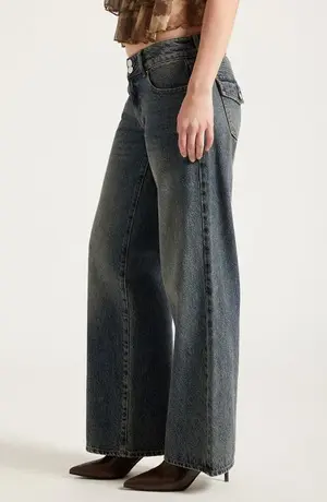 PACSUN Zoe Girlfriend Jeans