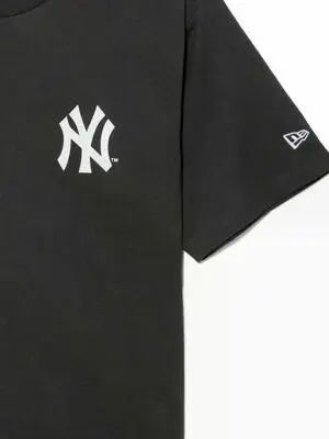 New Era X Mlb Logoed T-shirt