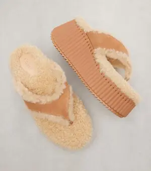 Chloé Nama 80 Suede Platform Thong Sandals - Brown