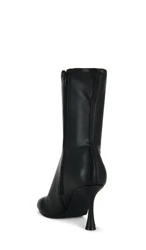 Steve Madden Lorenza Boot