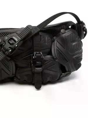 INNERRAUM I67 Messenger Bag