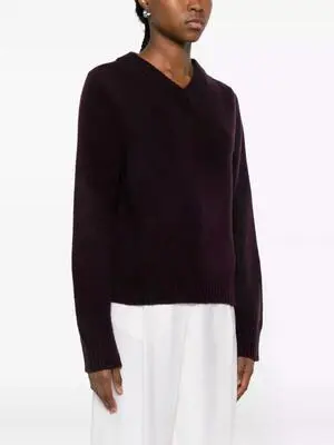 Soft Goat Knit Chunky V-neck - Red