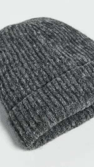 Janessa Leoné Piper Ribbed Beanie
