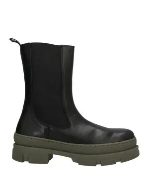 Steve Madden Soft Leather Ankle Boots