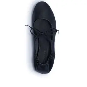 Bernardo Court Ballet Flat - Black