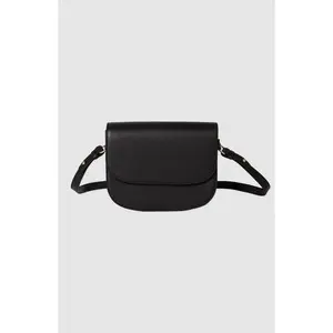 TAH Camila Saddle Bag - Black
