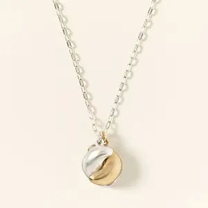UNCOMMON GOODS Hug Necklace - Two-tone Silver/gold