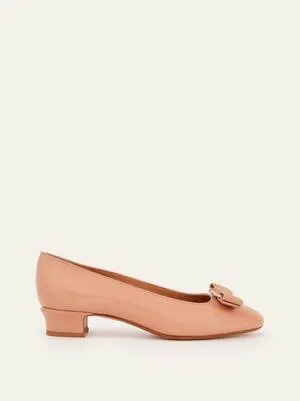 FERRAGAMO Vara Pump - Beige