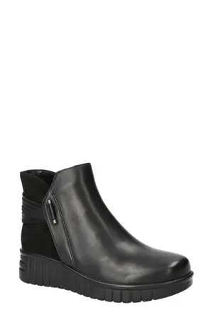 Bella Vita Zip Up Booties