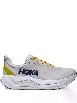 HOKA Arahi Sneakers