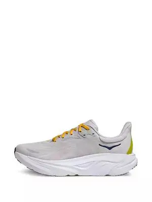 HOKA Arahi Sneakers
