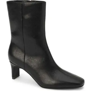 Matisse Adler Bootie - Black