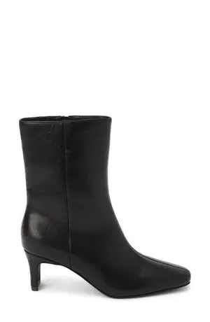 Matisse Adler Bootie - Black