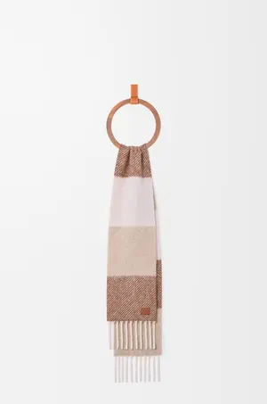 Loewe Scarf In Alpaca And Wool Blend - Mocha/beige