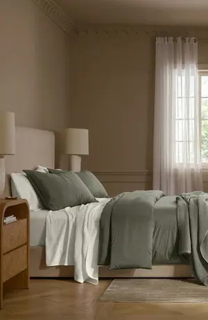 BOLL & BRANCH Signature Comforter Set