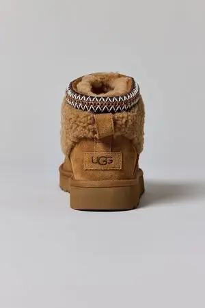 UGG Classic Ultra Mini Maxi Curly Ankle Boots