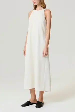 NOCTURNE Flowy Sleeveless Maxi Dress
