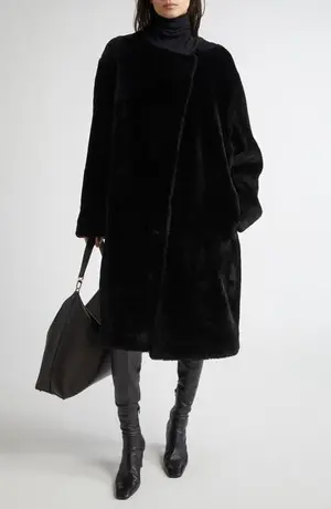 TOTEME Collarless Shearling Overcoat - Black