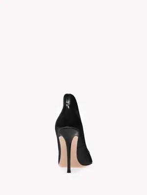 GIANVITO ROSSI Tuxedo Pump
