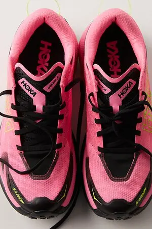 HOKA® Hoka Mafate 5 Sneakers - Neon Rose/black