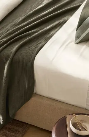 BOLL & BRANCH Dream Bed Blanket