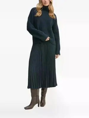 GESTUZ Turtleneck Long Sleeve Sweater