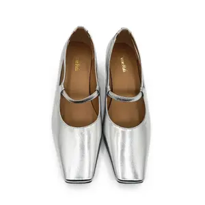 AMIE RAFA Manna Leather Pumps - Silver