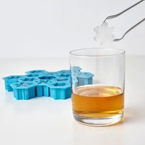 TRUEZOO Snowflake Silicone Ice Cube Tray