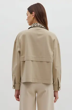 MODENAIRE Cropped Utility Jacket With Leopard Collar