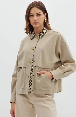 MODENAIRE Cropped Utility Jacket With Leopard Collar