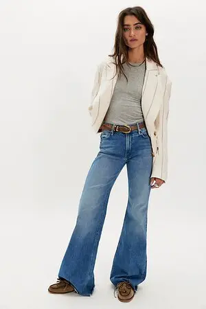 Women's Flared Frayed Jeans