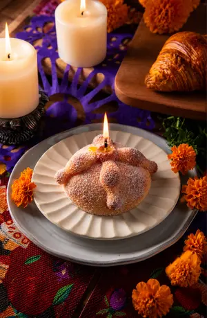 SOUTHLAKE GIFTS Pan De Muerto Candle