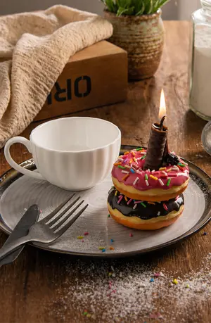 SOUTHLAKE GIFTS Doughnut Candle Set In Teacup