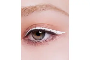 Anna Sui Perfect Eyeliner 001 - Tricky White 03
