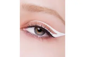 Anna Sui Perfect Eyeliner 001 - Tricky White 03