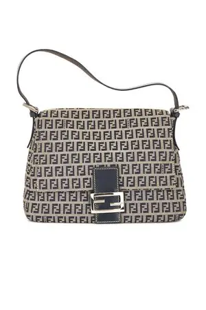 Fendi Extra Large Shoulder Bags