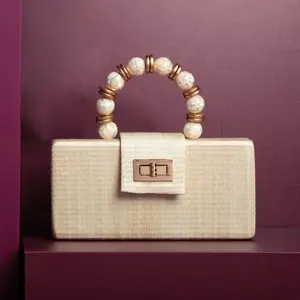 SOLI & SUN The Serena Clutch With Shell Inlay Bead Handle - Cream