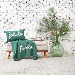 CAROL & FRANK A Christmas Holiday Tufted Solid Throw Blankets - Green