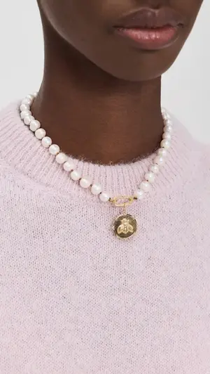 HART Pearl Necklace With Bee Pendant