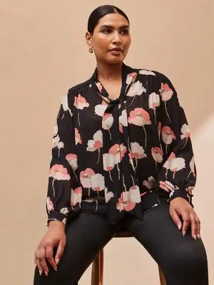 LIVE UNLIMITED Floral Print High Neck Blouse