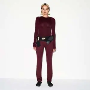 SKIMS Long Sleeve Crew Neck Top - Currant