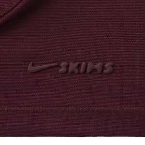 SKIMS Long Sleeve Crew Neck Top - Currant